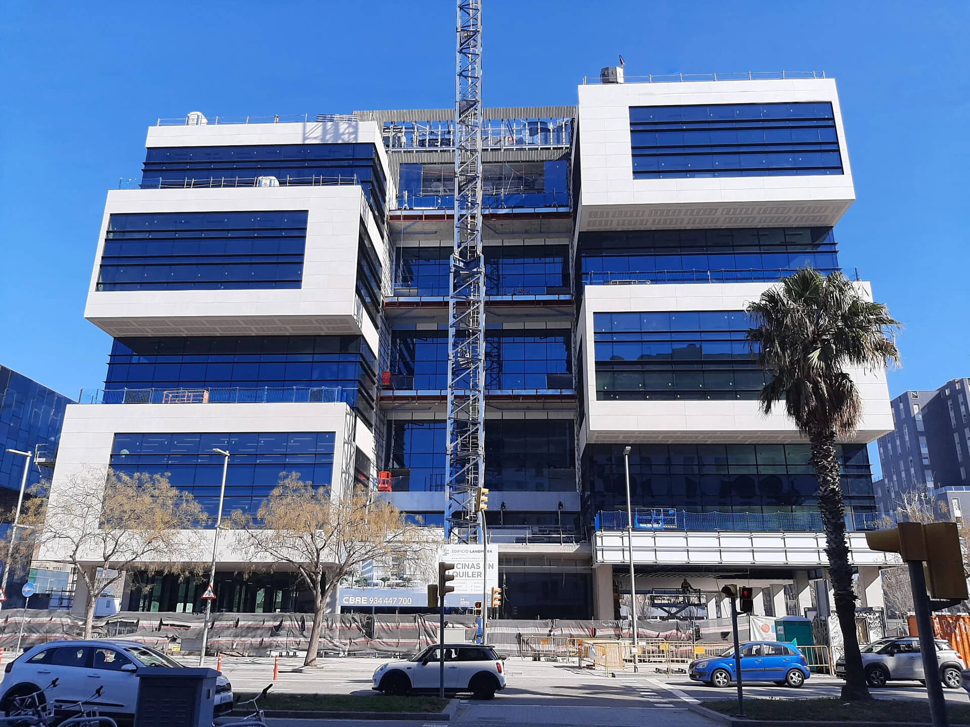 Vidresif present en el nou edifici d'oficines Landmark - Vidresif Blog